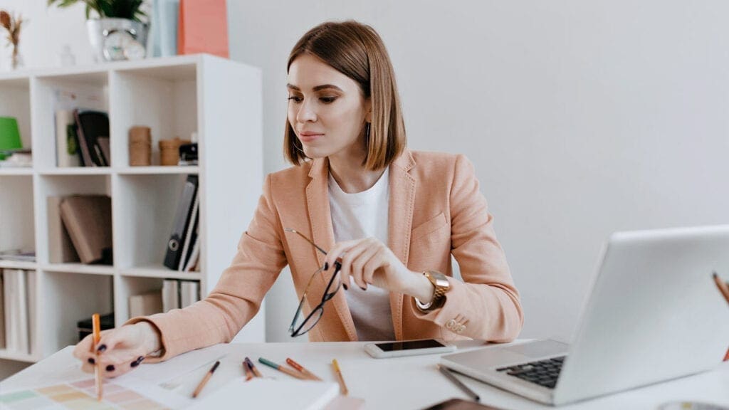 4 Steps to Follow Before Quitting Work & Starting a Business