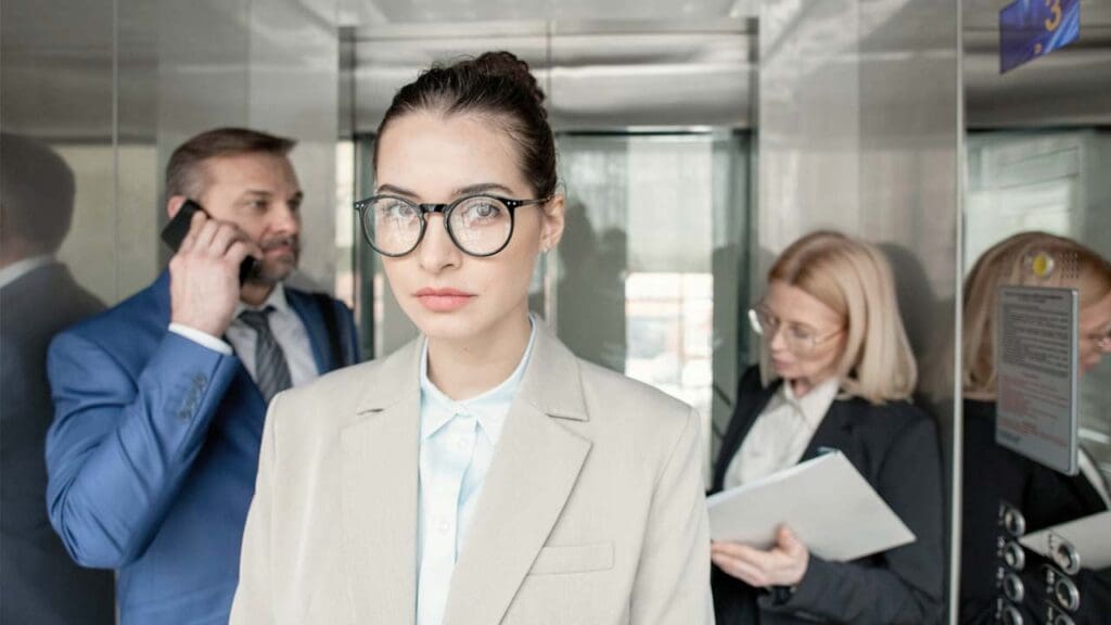 4 Tips to Write an Elevator Pitch + Worksheet